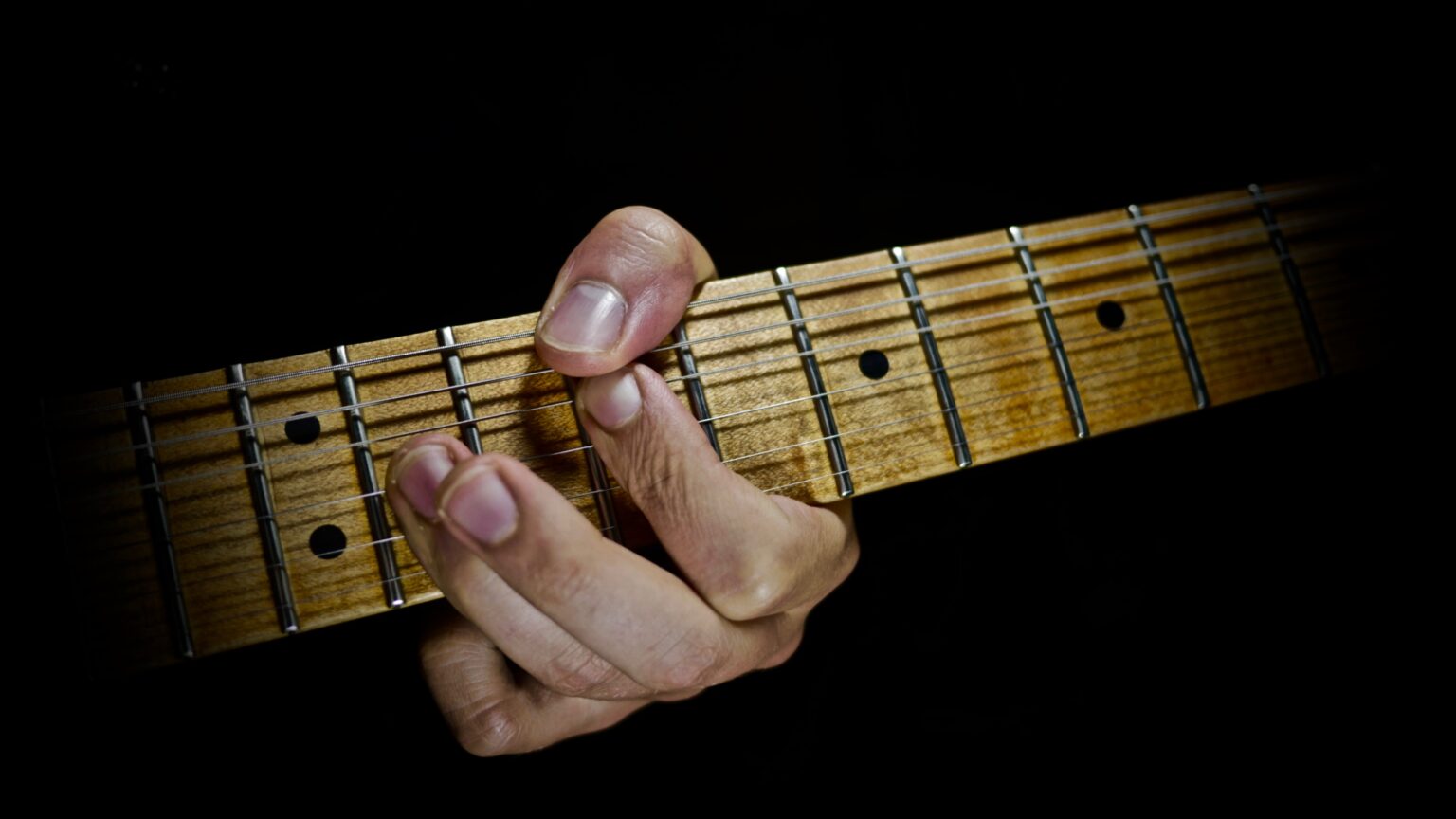 The Bmaj7 Guitar Chord - 10 Ways To Play It