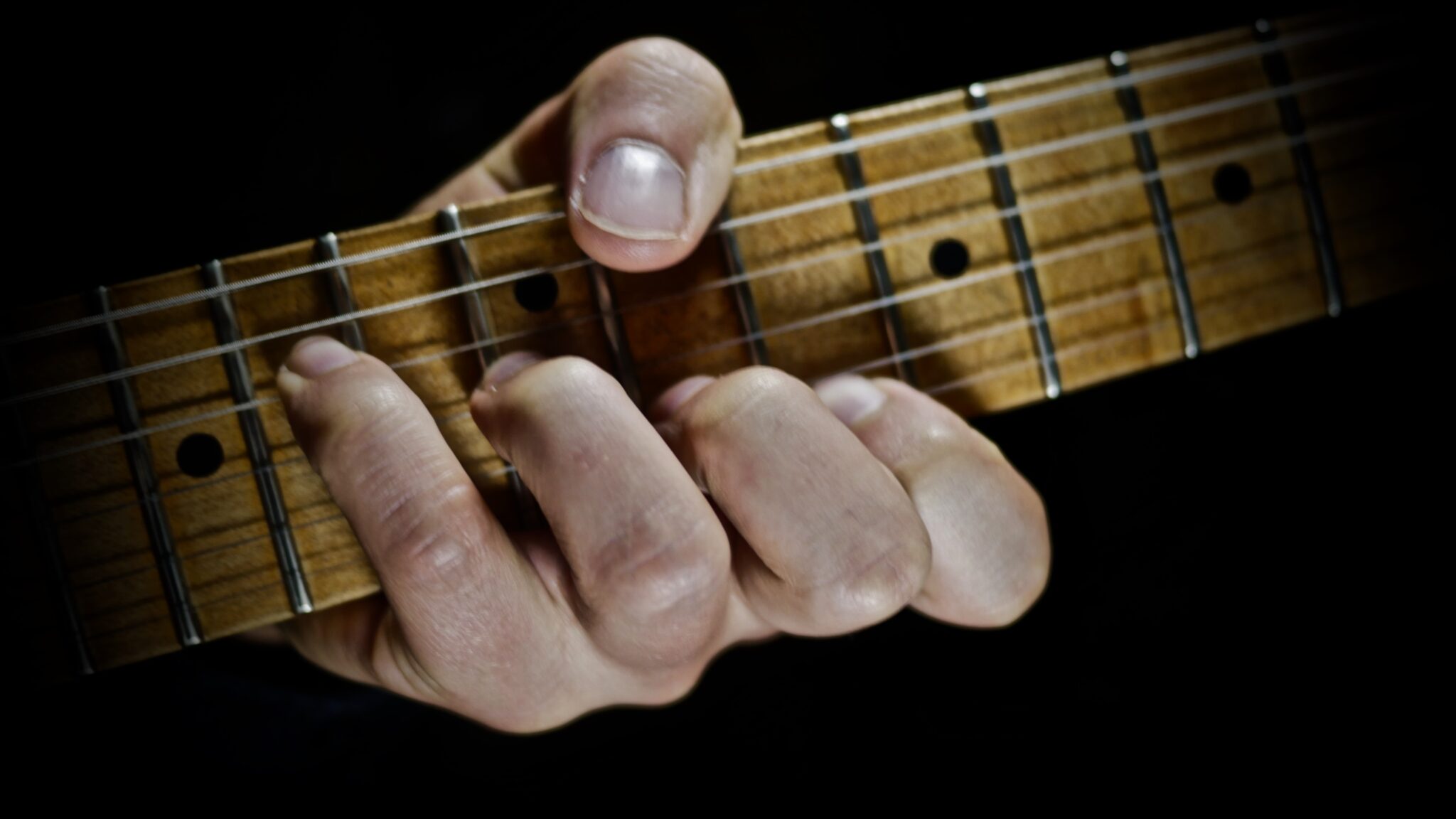 The Em7b5 Guitar Chord Tutorial – 11 Ways To Play It